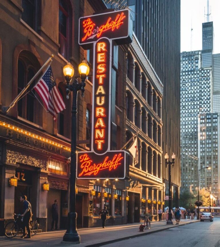 12 Best Restaurants Near the Art Institute of Chicago (2026) | Local's ...