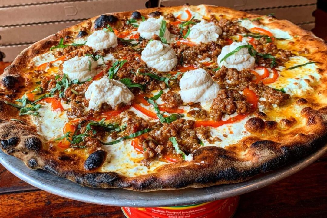 Best Pizza in Chicago: A Guide to the Windy City's Top Pies - Little ...