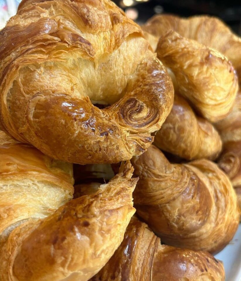 Best Bakeries in Lincoln Park Chicago: A Sweet Tooth's Guide - Little ...