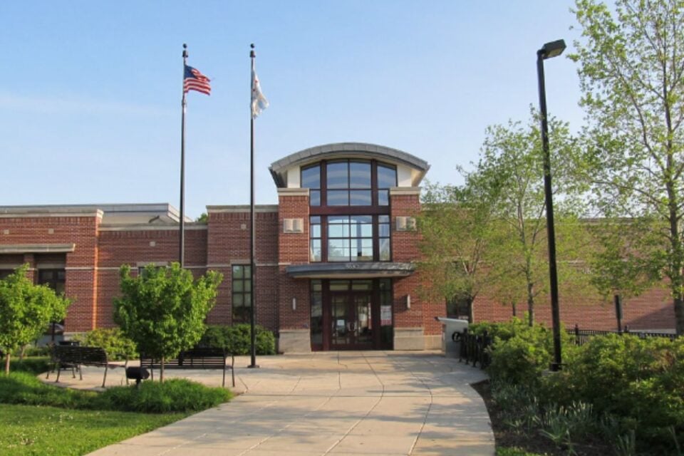 Chicago Public Library: Your Ultimate Guide to Iconic Branches - Little ...