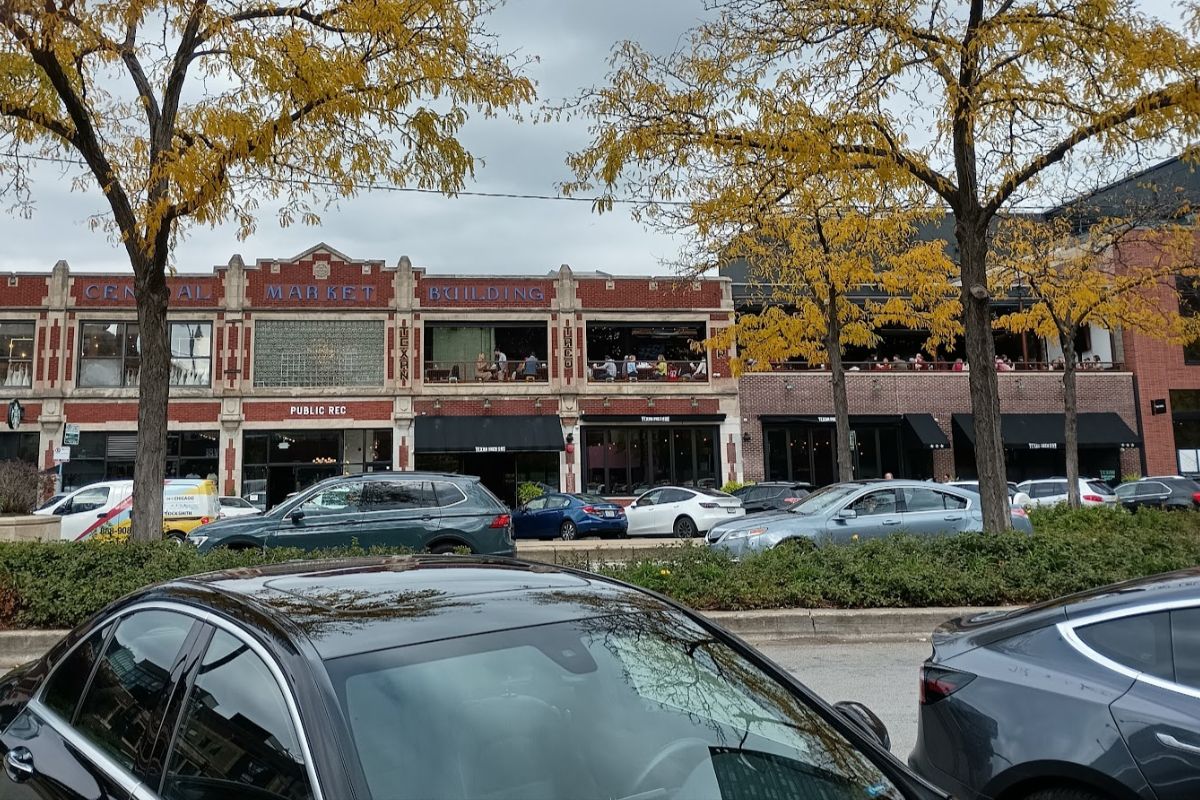 Exploring Chicago's West Loop: Restaurant Row, Greektown & More (2026 ...